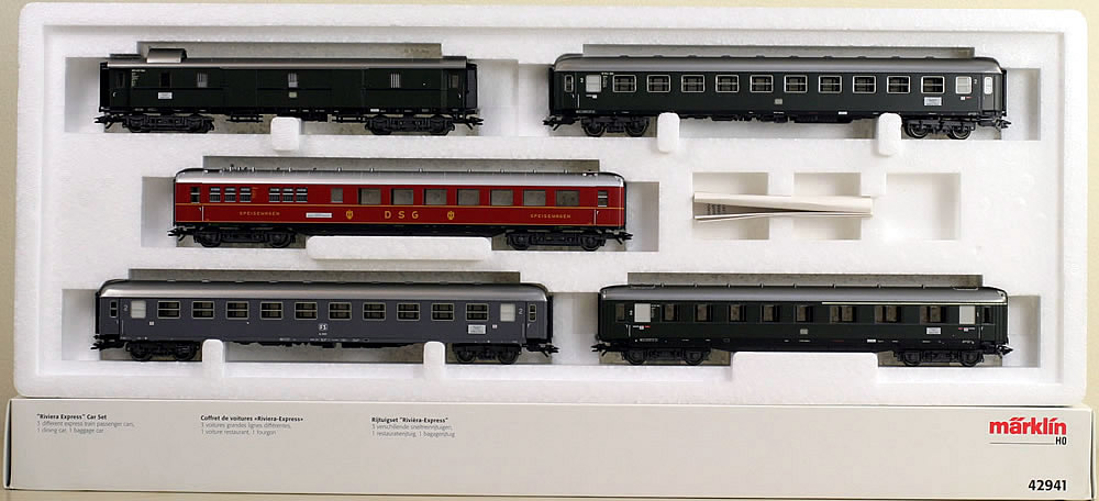 Consignment 42941 - Marklin 42941 "Riviera Express" Car Set