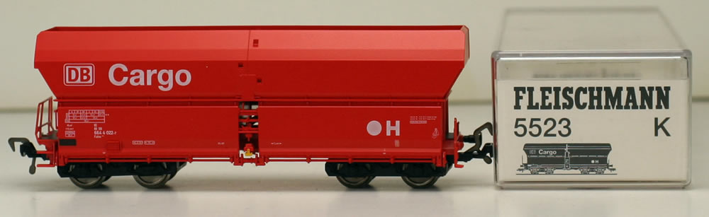 Consignment 5523 - Fleischmann 5523 High Capacity self-unloading Hopper ...