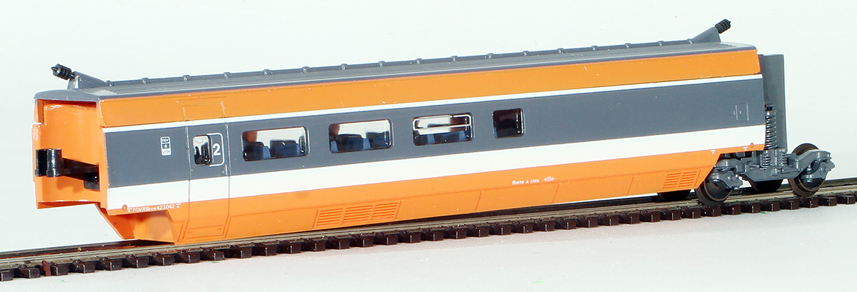 Consignment JF5804 - Jouef French TGV Lounge and 2nd Class Coach of the ...