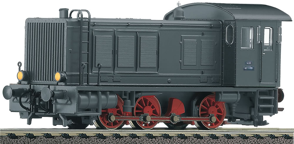 Fleischmann 421601 - Diesel Loco Class V36 in German WII Wehrmacht Grey ...