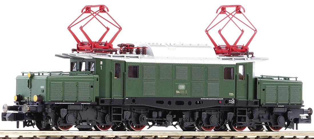 Fleischmann 739489 - German Electric locomotive class 194 of the DB (Sound)