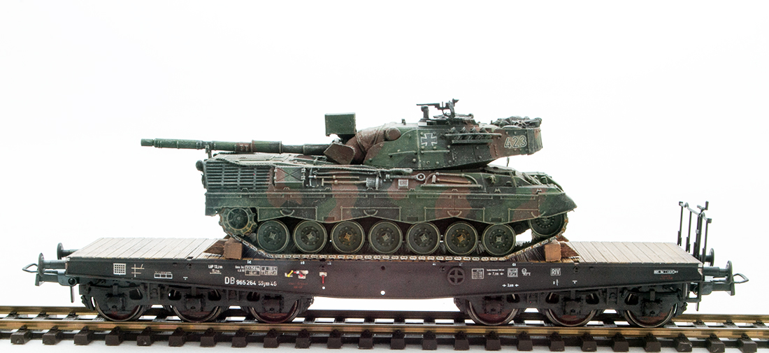 REI Models 6870050 - German Camoflaged Leopard A1-A2 loaded on a six ...