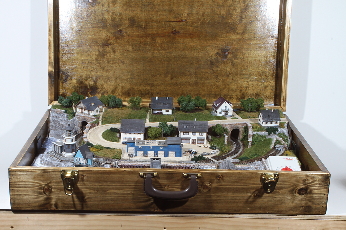 REI Models BC001 - Newfoundharbor Briefcase Layout